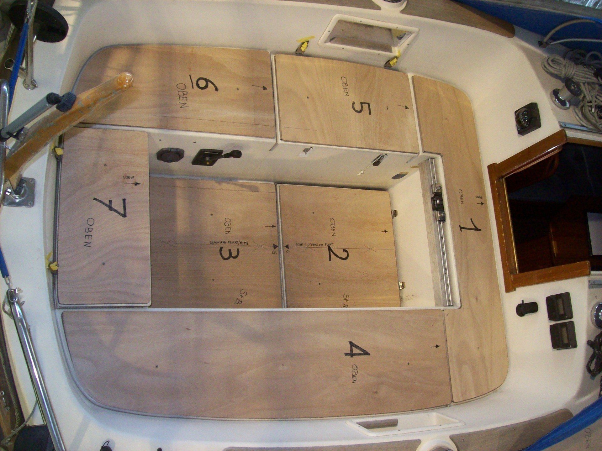 HOLZBOOTSBAU LAGO MAGGIORE bei Bootswerft Lago Maggiore