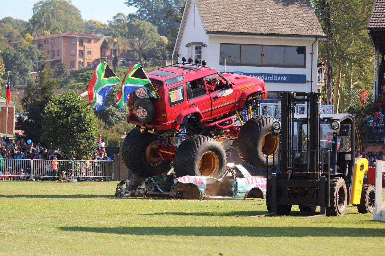BOMAQ - Rough Terrain 4x4 and 4WD Forklift Trucks