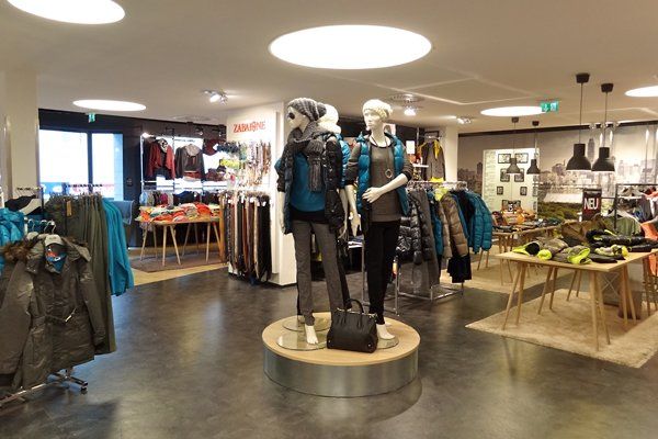 ELVIRO – the fashion company | Unsere Filialen in Tirol