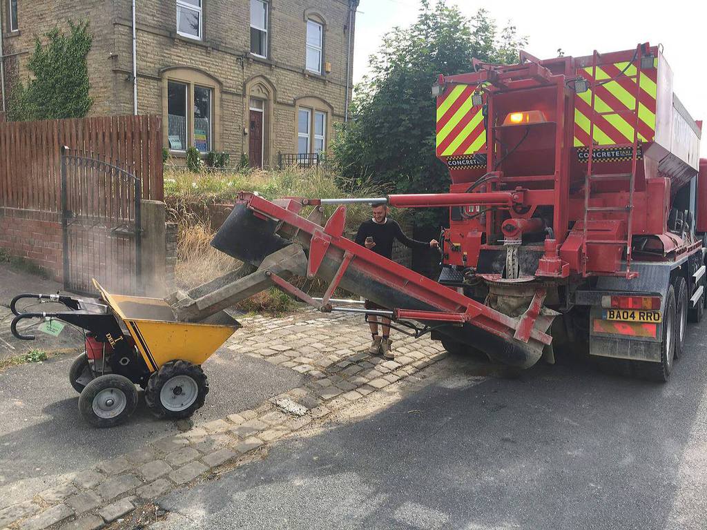 Concrete Taxi, Dewsbury, West Yorkshire. Site-mixed concrete for all ...