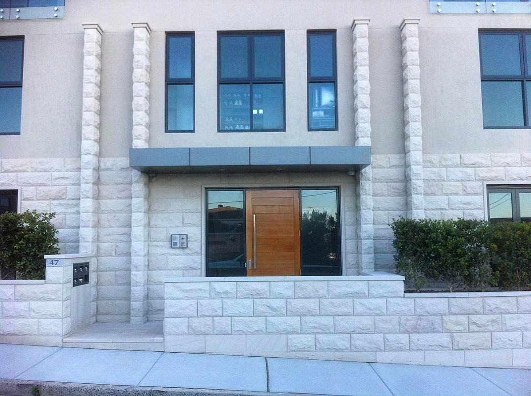 Luxurious Sandstone | Cladding & Pavers | Los Angeles, CA