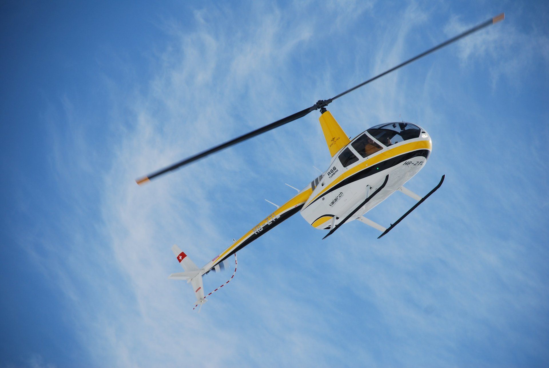 Heli-Flights.de -Hubschrauberflug über Bodensee und Alpen