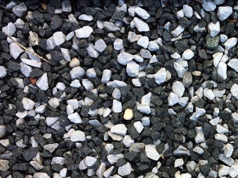 Black Ice 1420mm Decorative Aggregate 20kg Bag