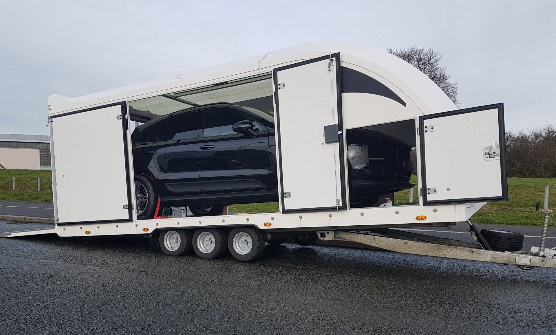 Specialist Enclosed Car Transport around the UK and Europe