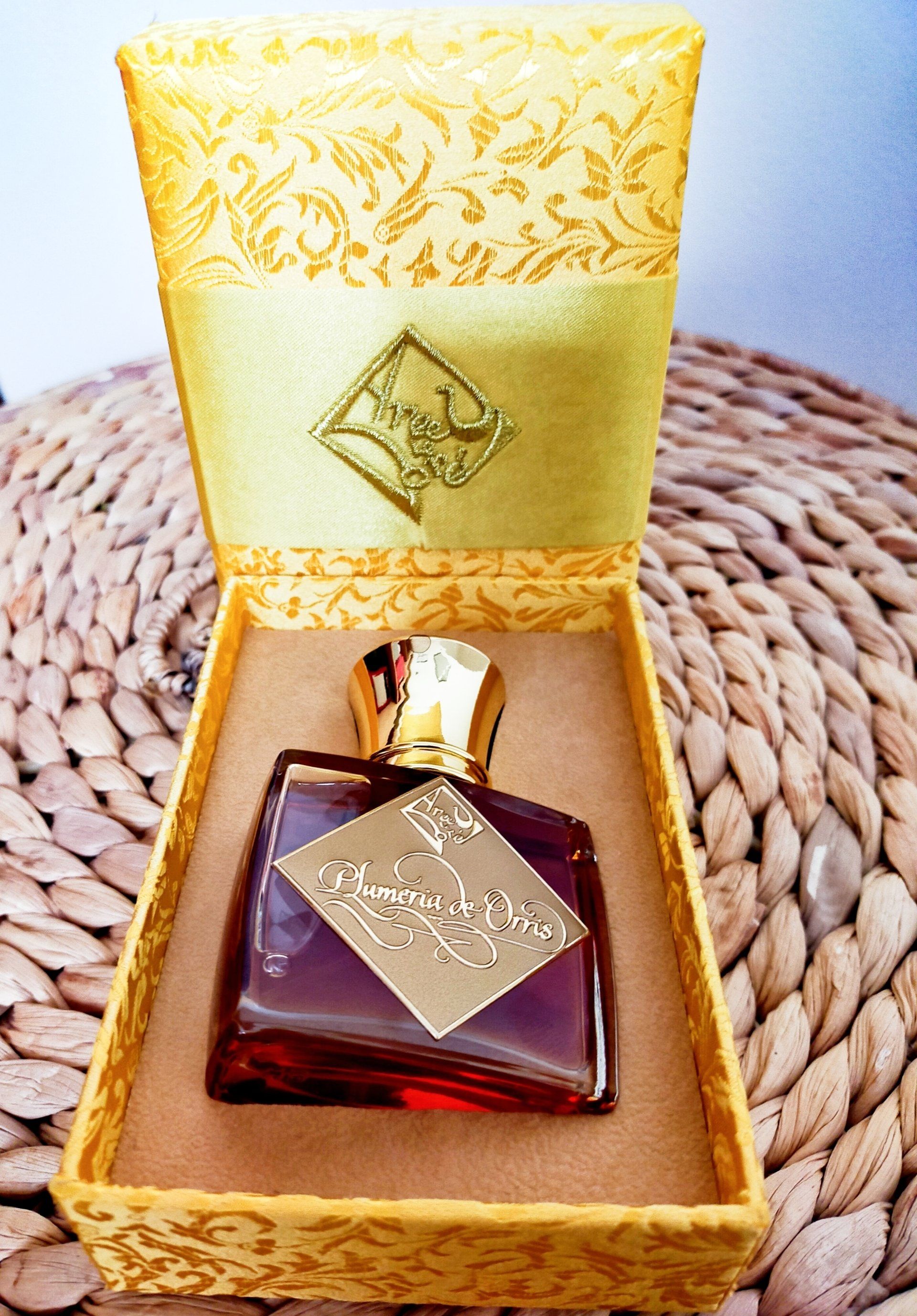 Arabian Perfumes - Luton, Perfume, Fragrances, for, Men, Direct, Women