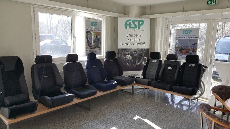 Recaro Sitze und Scheelmann Sitz Bremen KFZ Umrüstung ergonomisch sitzen