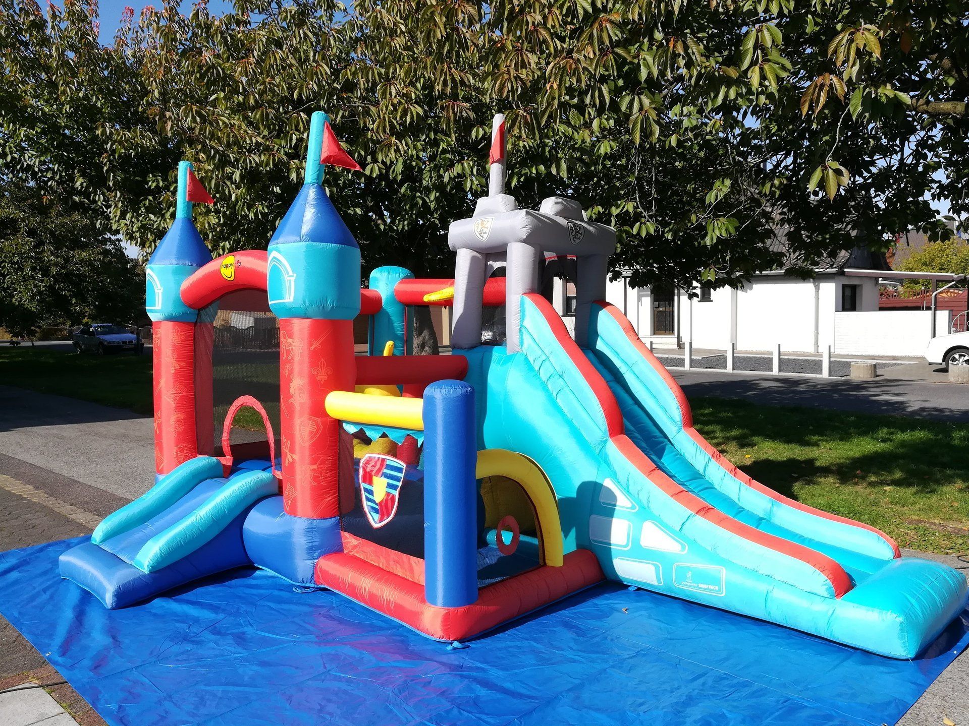 Hüpfburg Ritterburg