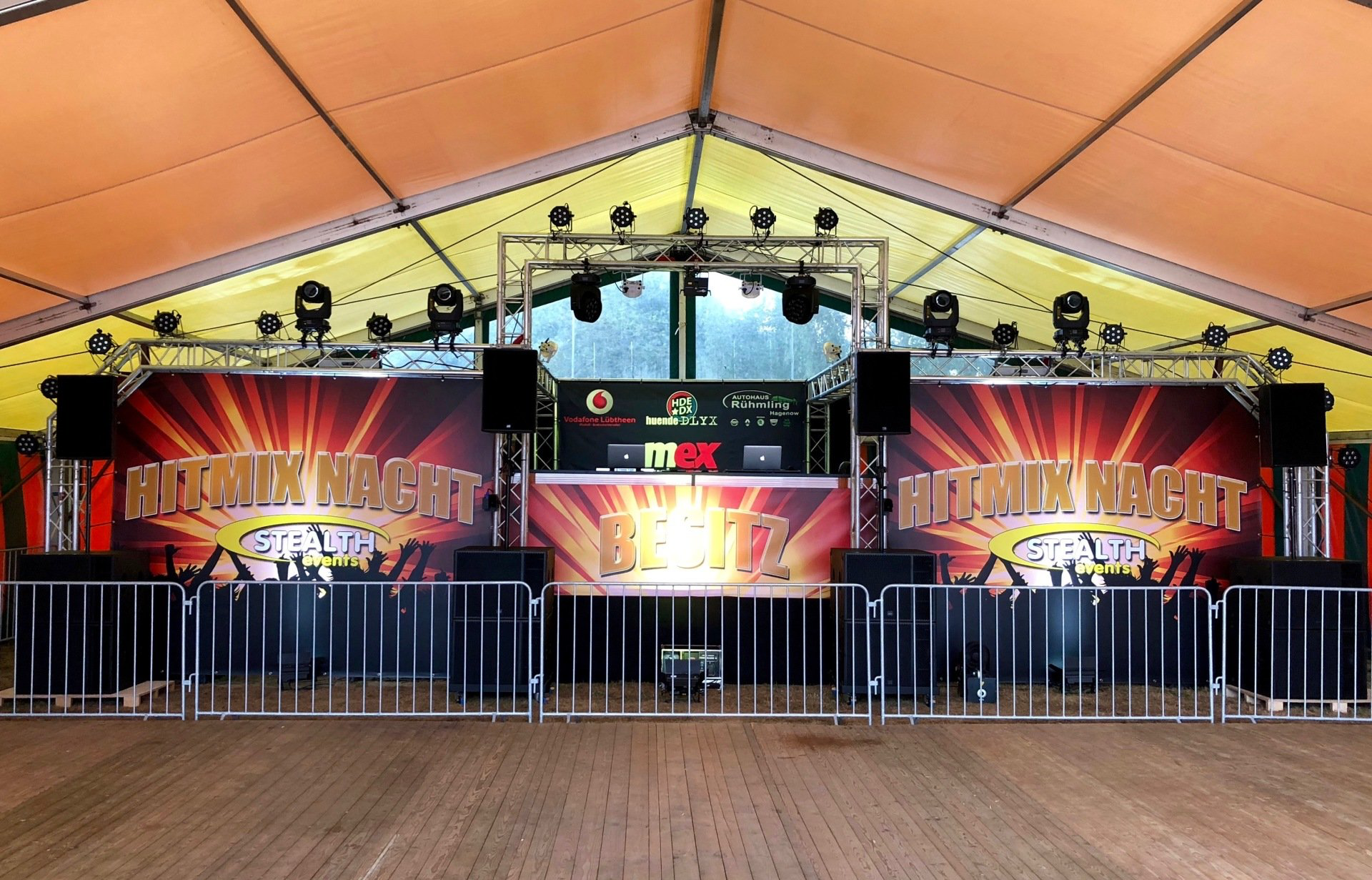 Profi DJ • Stagehand • Eventtechnik • Event Deko • Zelte • Bühnen