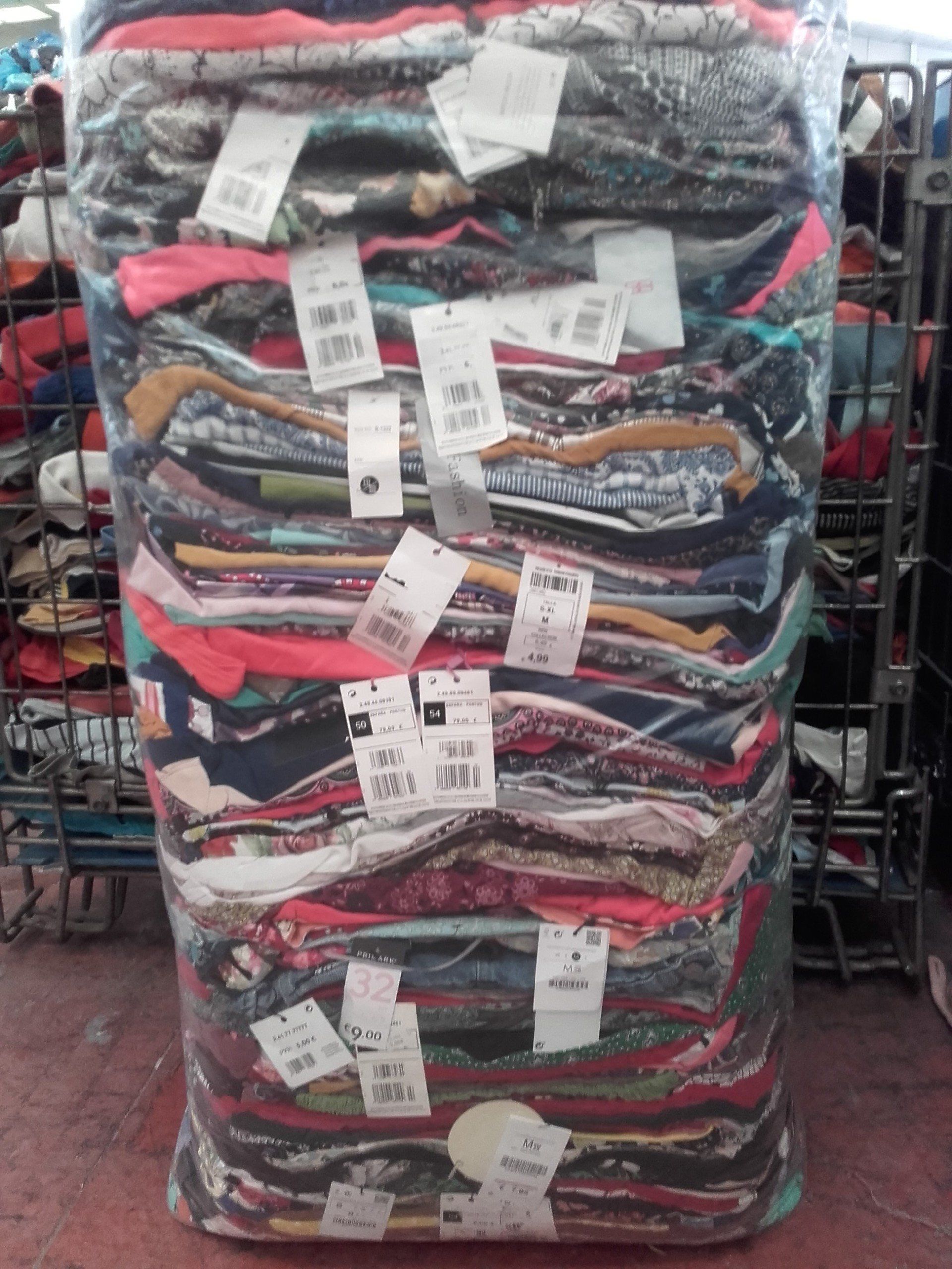 EMPRESA Compra venta Exportación 'ropa de segunda mano usada'