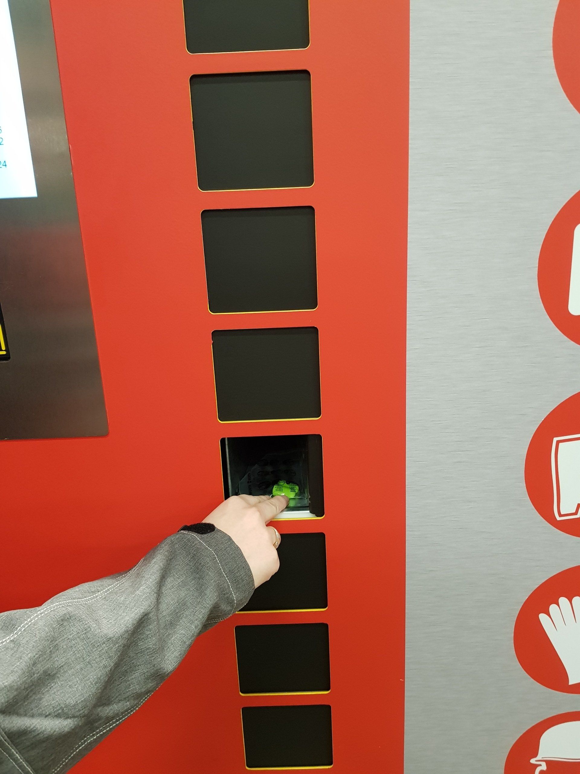 Distributeurs automatiques EPI et consommables