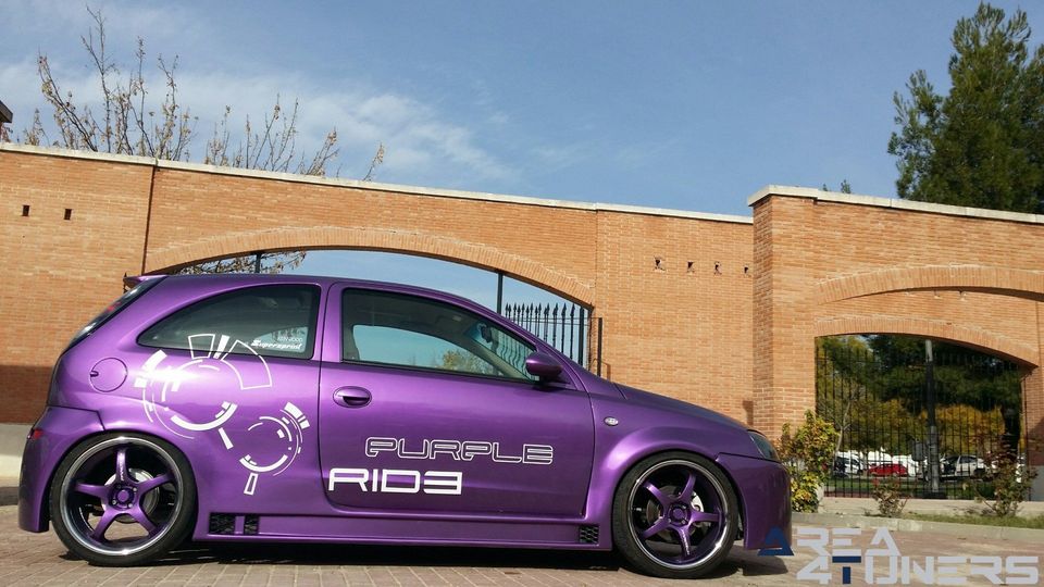 REPORTAJE COCHE TUNING AREA4TUNERS Opel Corsa Purple Ride Bubble