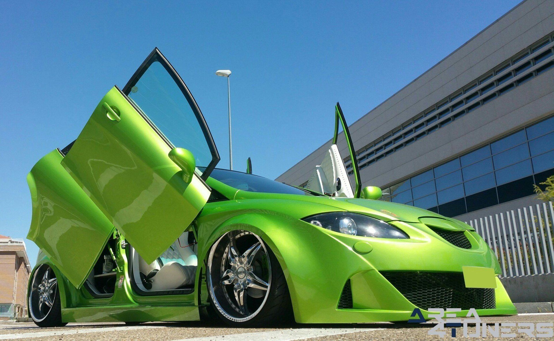 REPORTAJE COCHE TUNING AREA4TUNERS Seat Leon Green Diamond