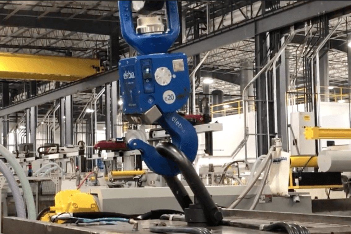 Automatic Safety Hook A Safe Solution To Rigging & Slinging