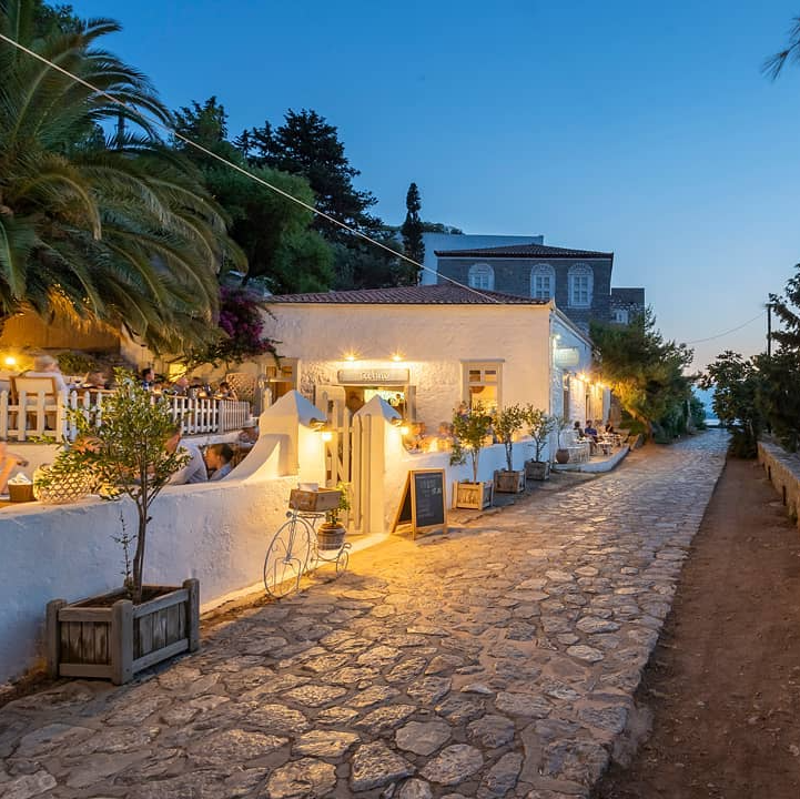 Wine, Dine & Party on Hydra Island Greece, the Hydradirect Restaurant ...