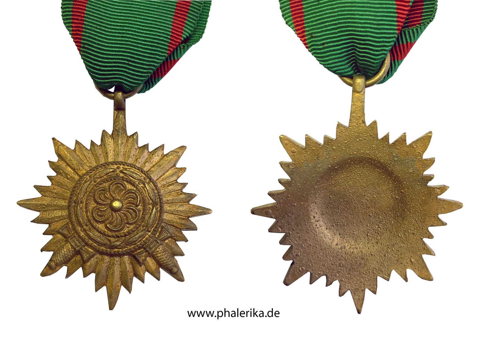 Tapferkeits- u. Verdienstauszeichnung für Ostvölker - Die Auszeichnung