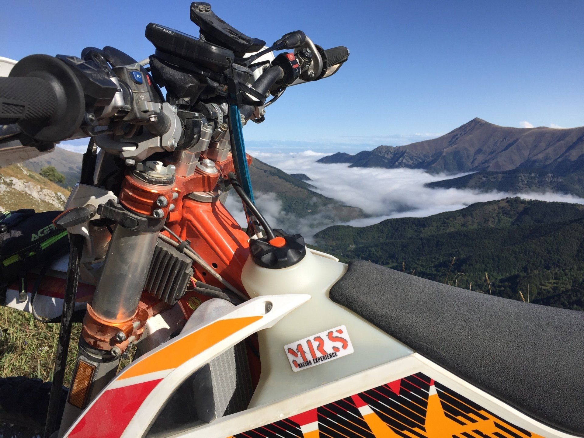 SH-Motorrad-Touren / Geführte Enduro Touren