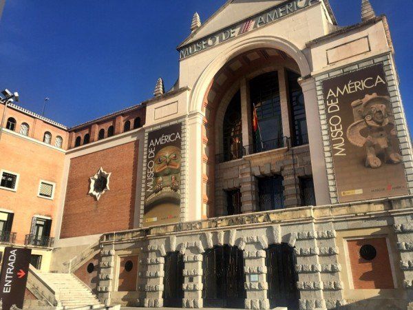 Visita al Museo América