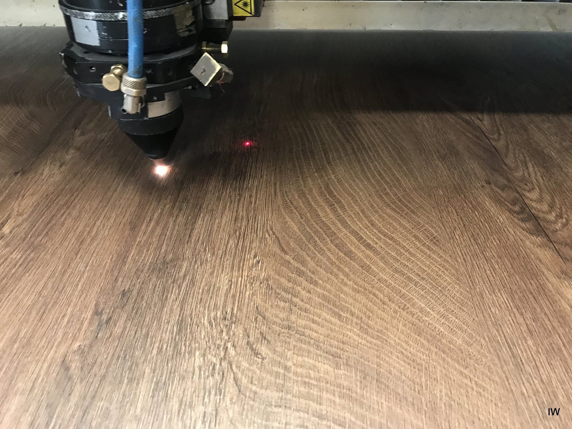 Laser Zuschnitt von Plexiglas, Edelstahl, Holz, MDF-Platten, Sperrholz