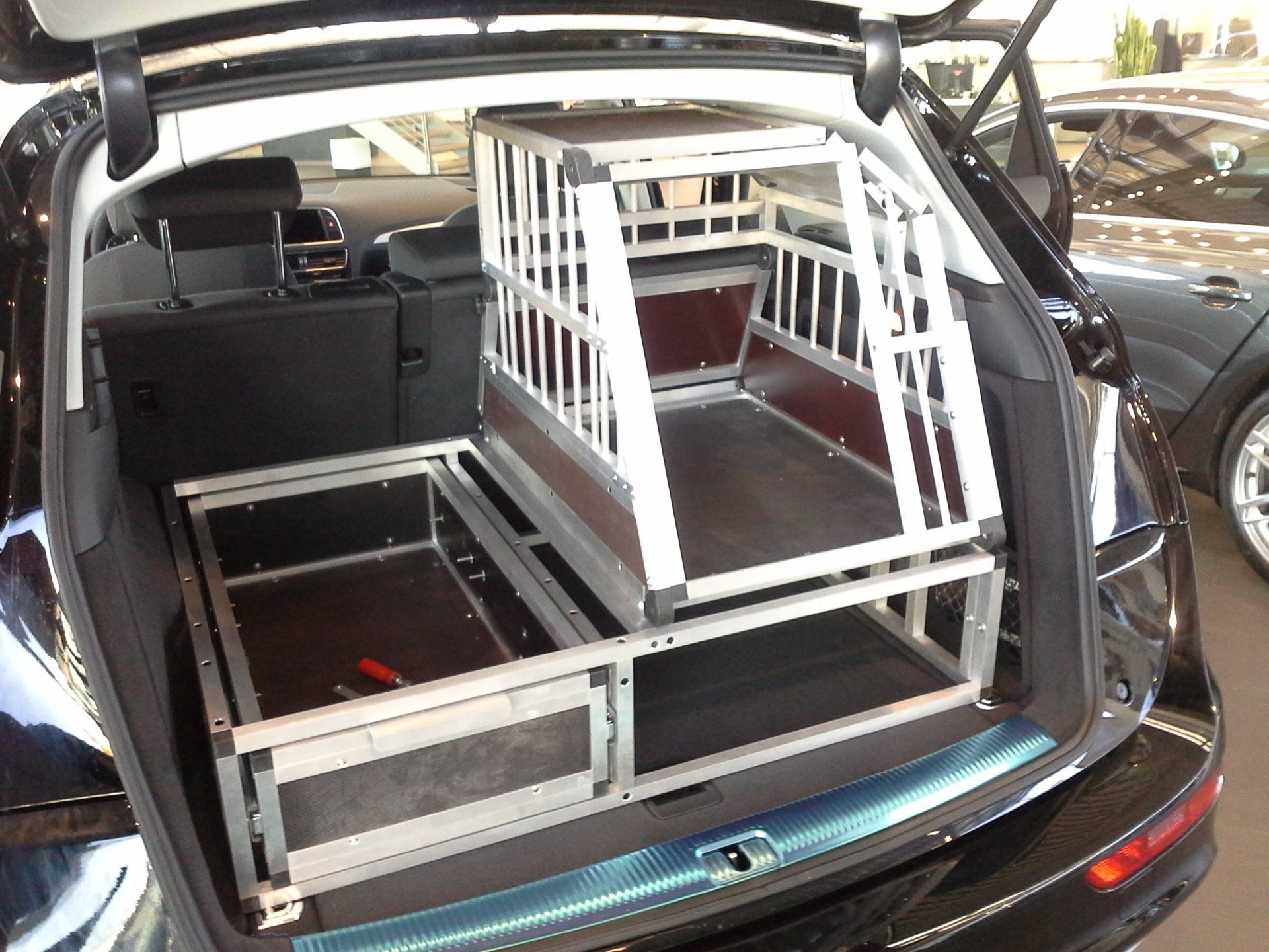 Box4Dogs-Hundeboxen in Maßanferigung