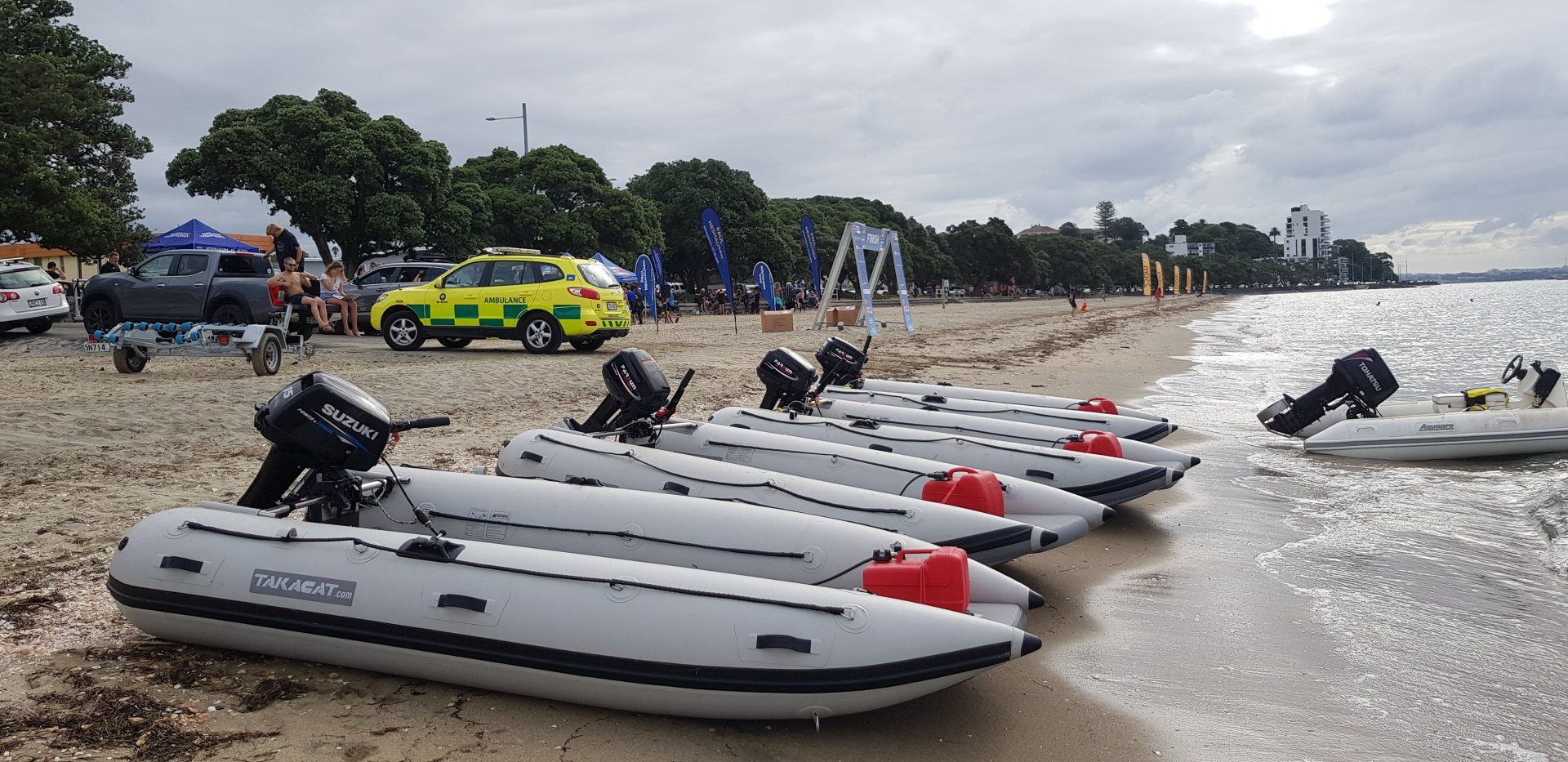 Takacat inflatable catamaran boats - Photos