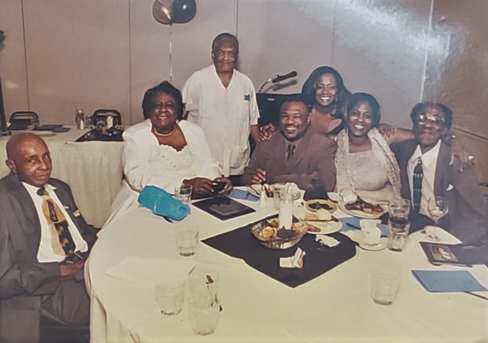 Home [www.smileymanorllc.com]