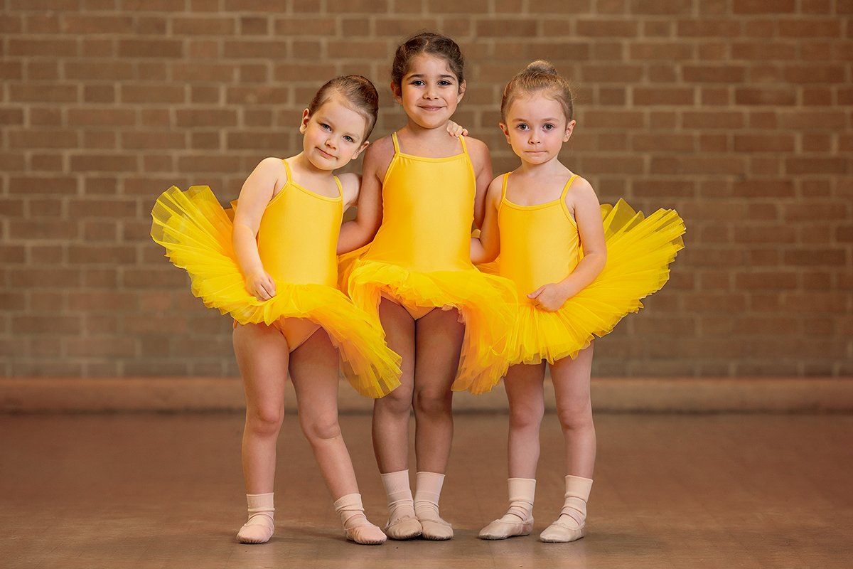 Home [www.camberleydanceacademy.co.uk]