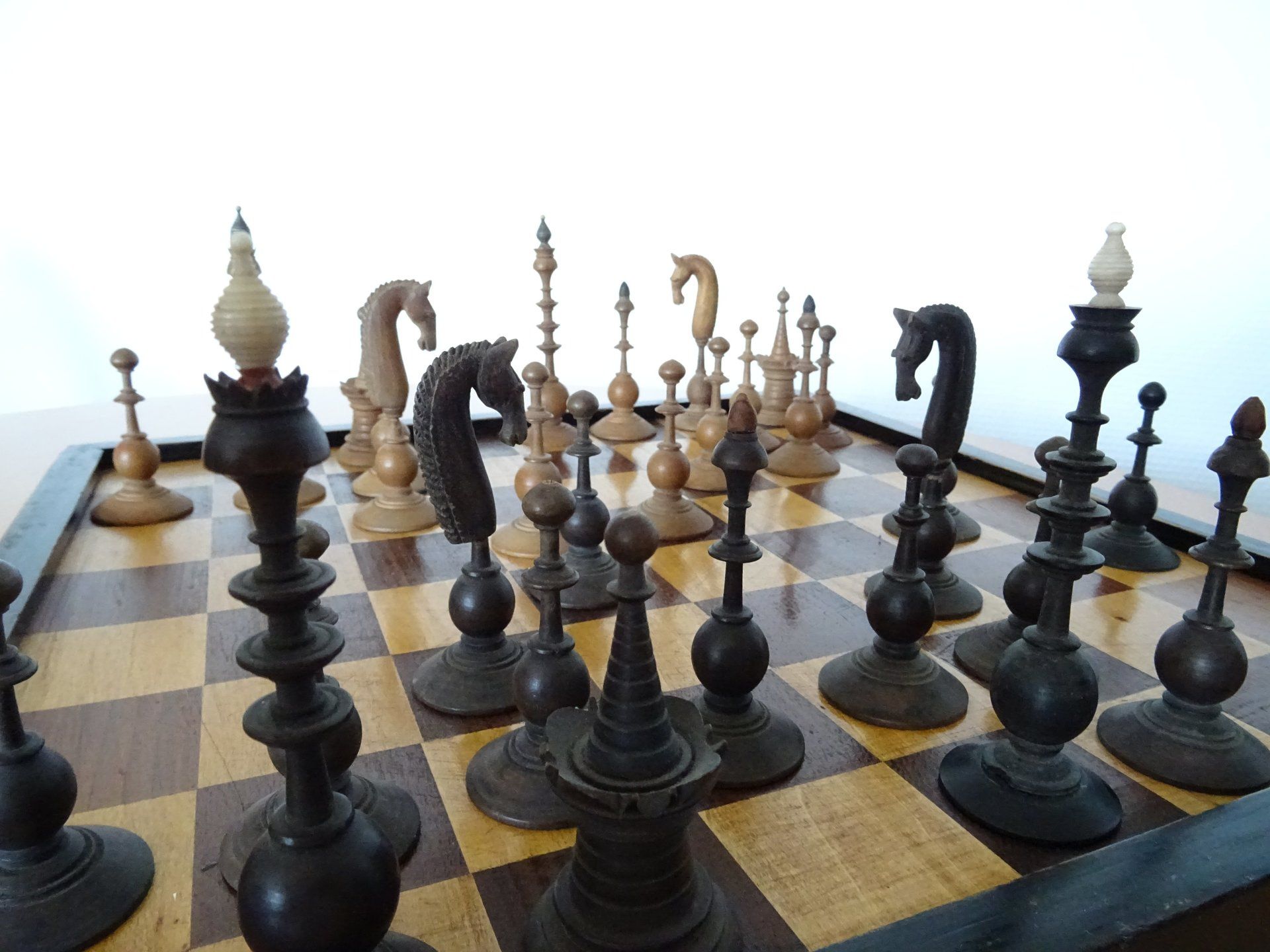 Dutch Chess Set, late 18th c.