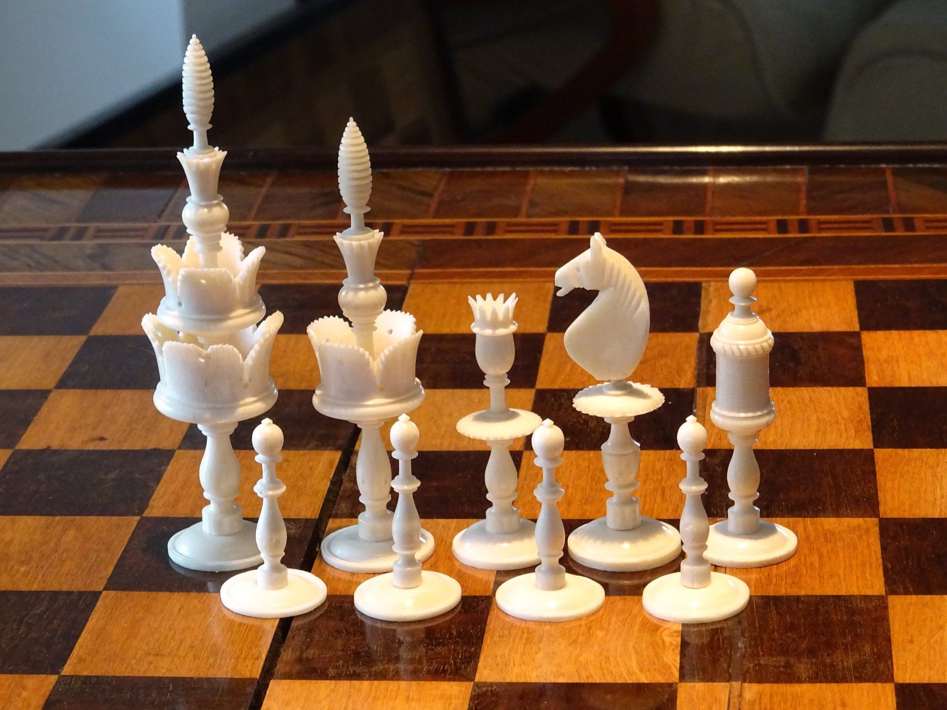 German Bone Chess Set, "Selenus" Pattern, ca. 1850