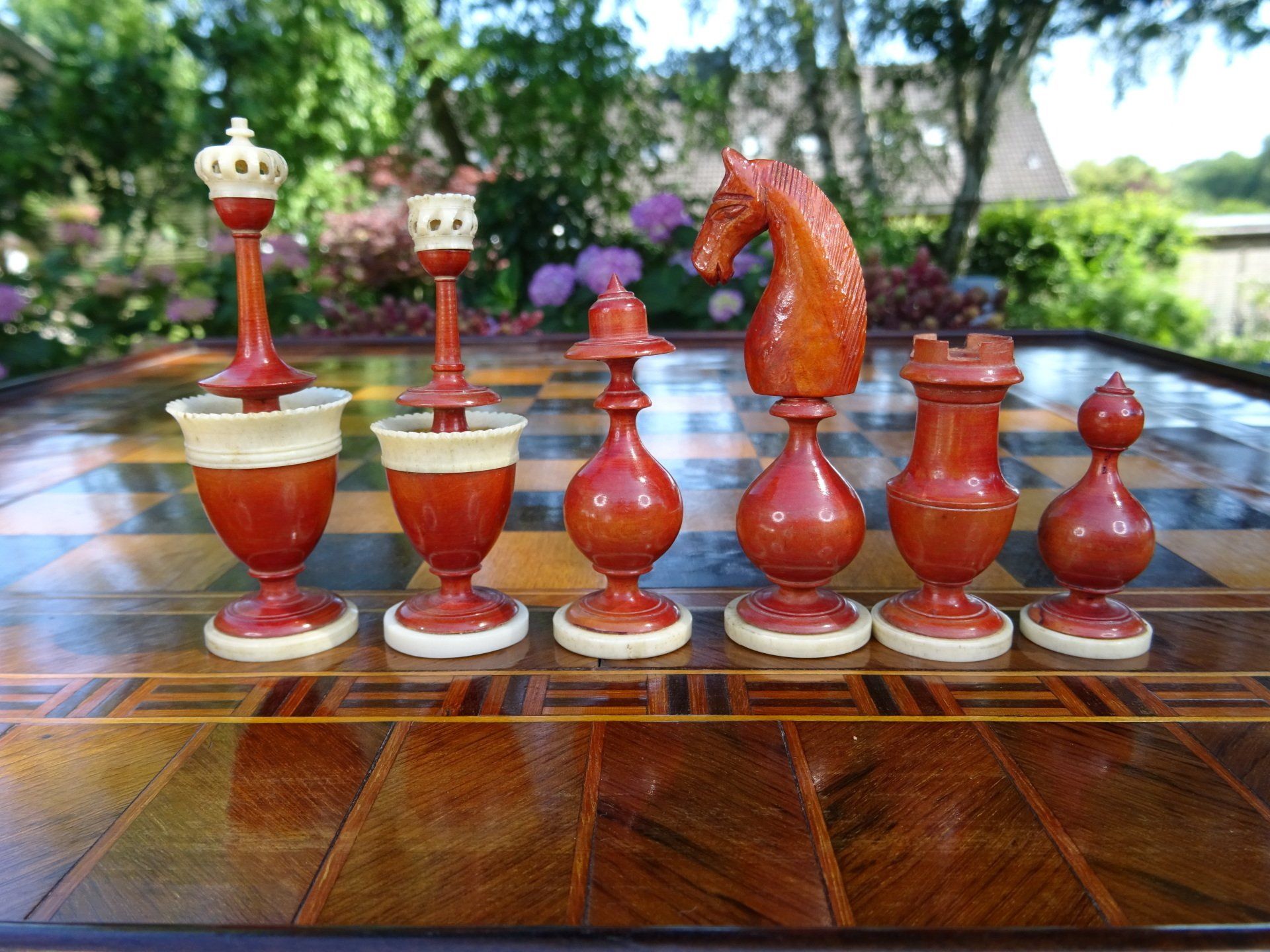 Antique chess sets, chess pieces, Antike Schachfiguren