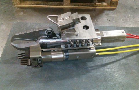 Fernhantierte Hydraulikschere