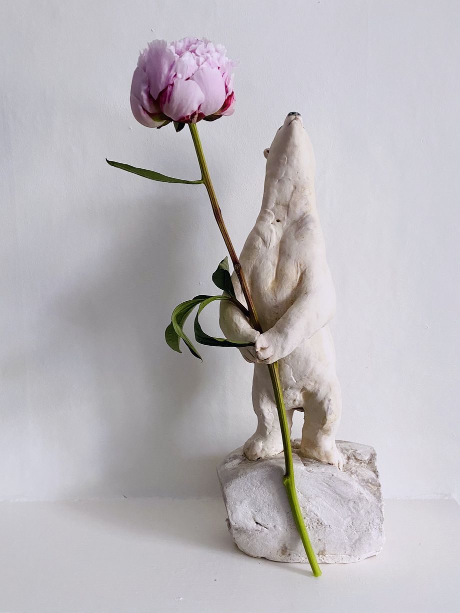 Zoe Whiteside artist making ceramic animal sculptures