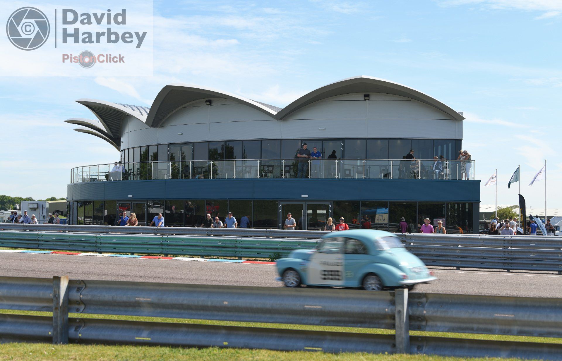 Thruxton Circuit Guide