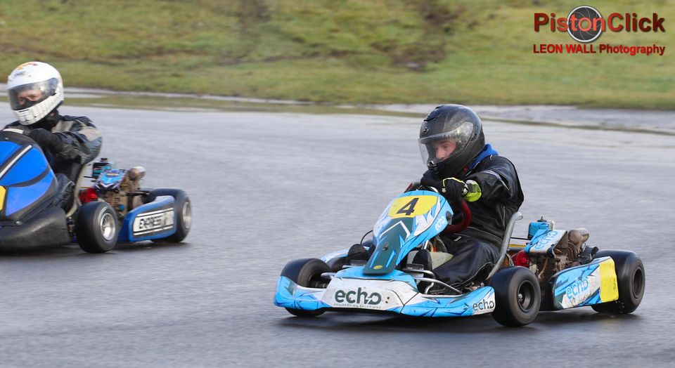 A photographic guide to Three Sisters motor racing circuit.