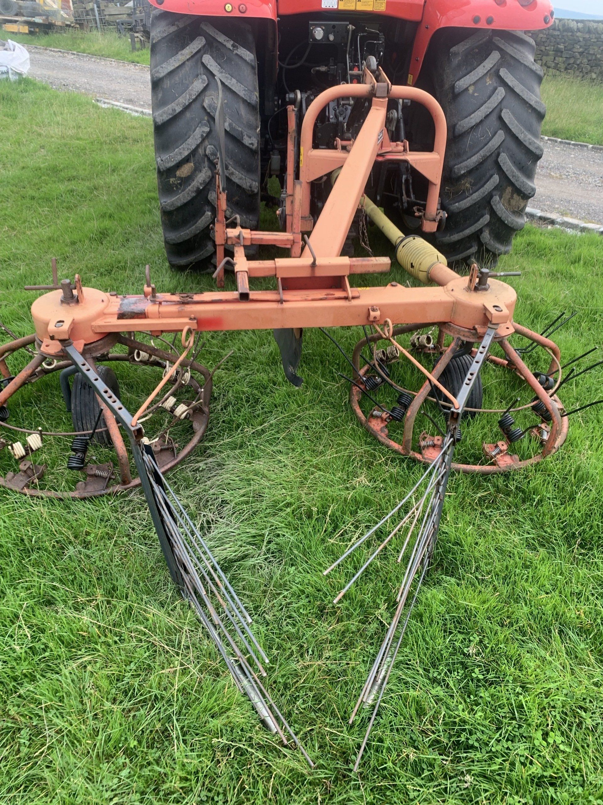 2007 Kuhn GA7301 Twin Rotor Rake 7.3m