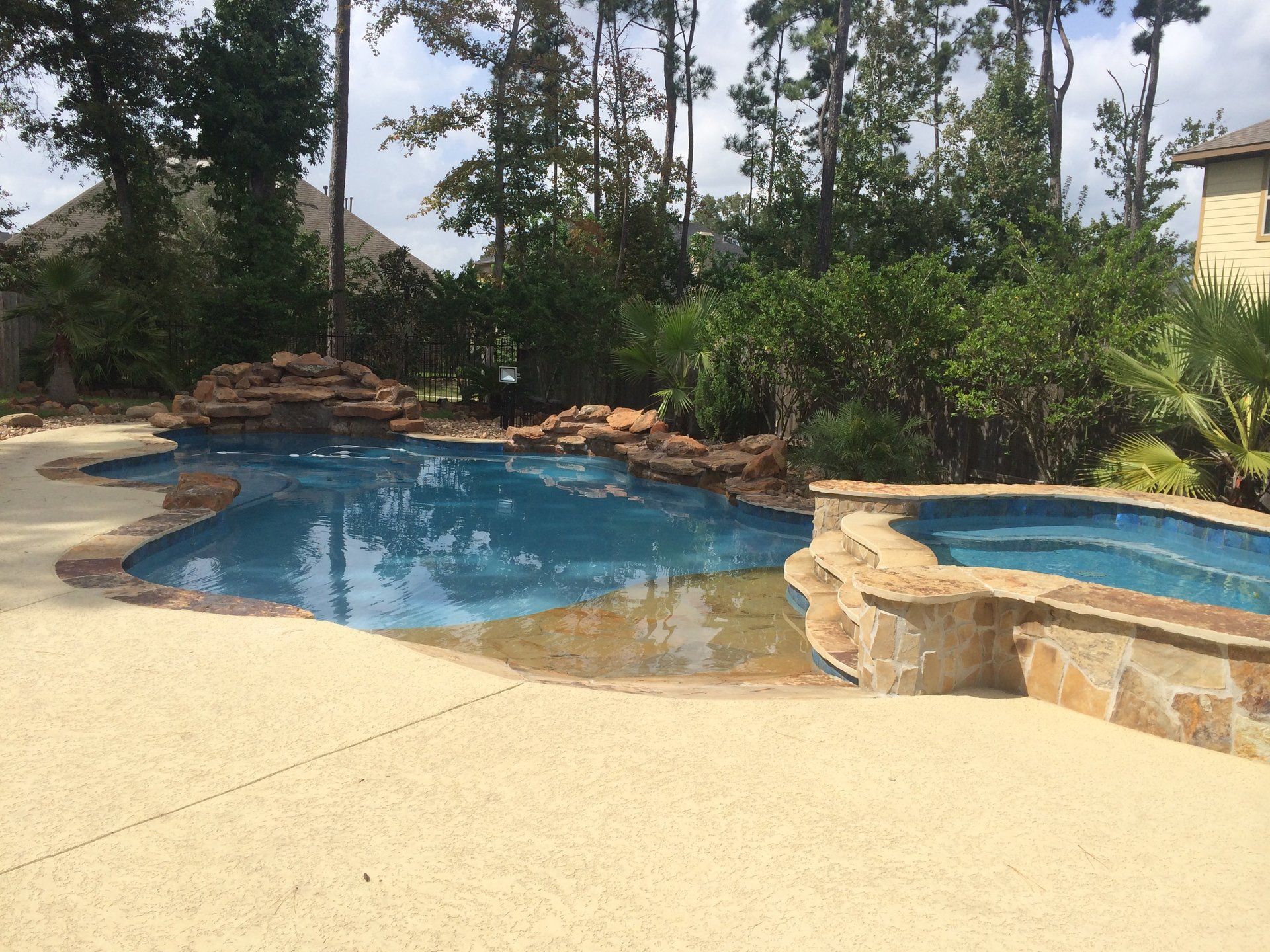 Southern Pools & Spas HOME Swimming Pool Companies Houston Texas