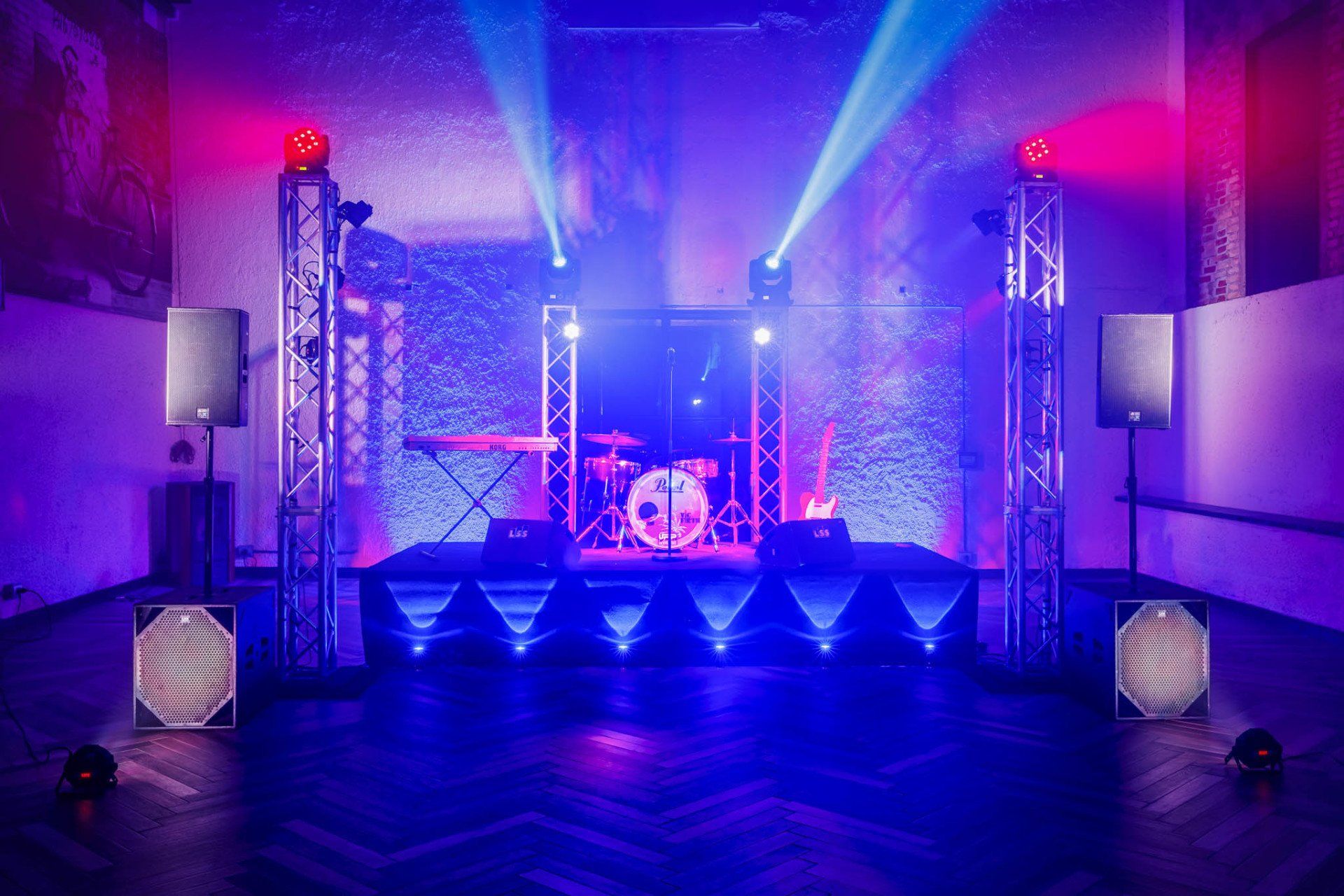 CittàDelSuono - Service Audio Luci - Impianti audio/luci L