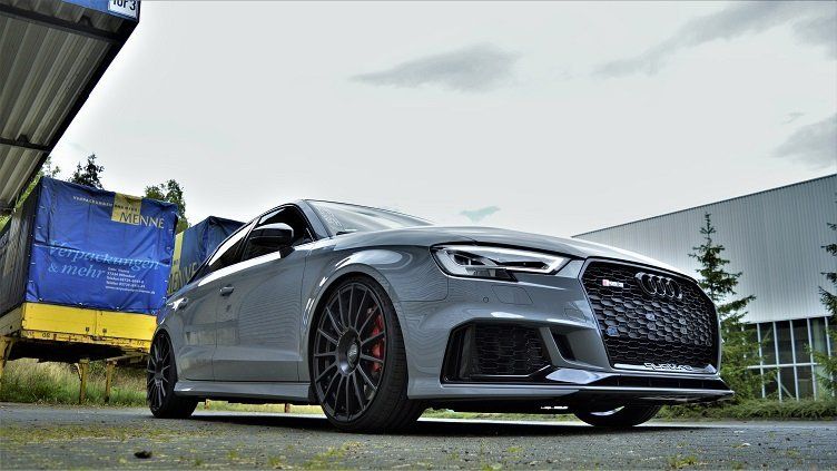 Audi RS 3 8V Limousine gepfeffert Gewindefahrwerk