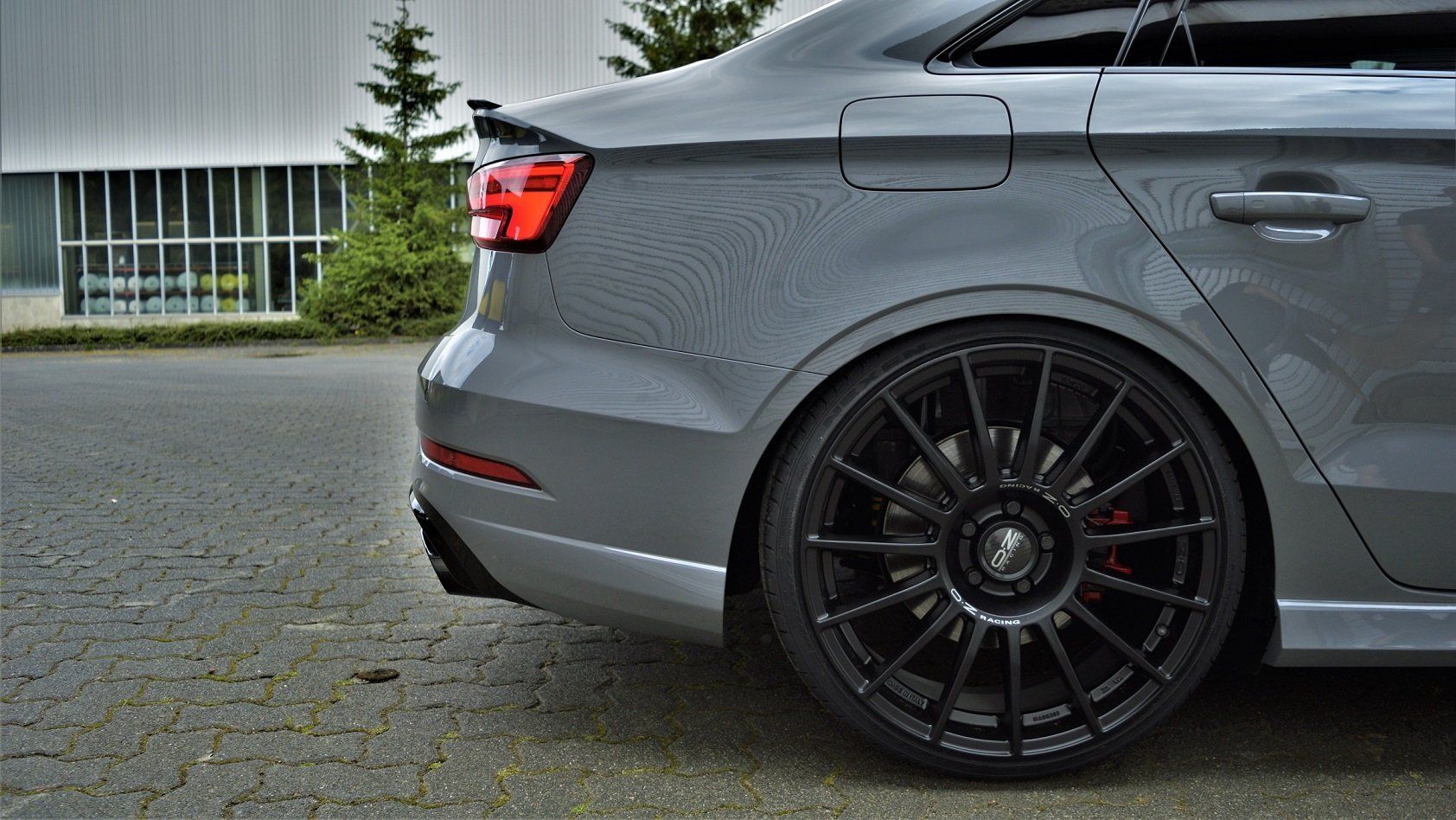 Audi RS 3 8V Limousine gepfeffert Gewindefahrwerk