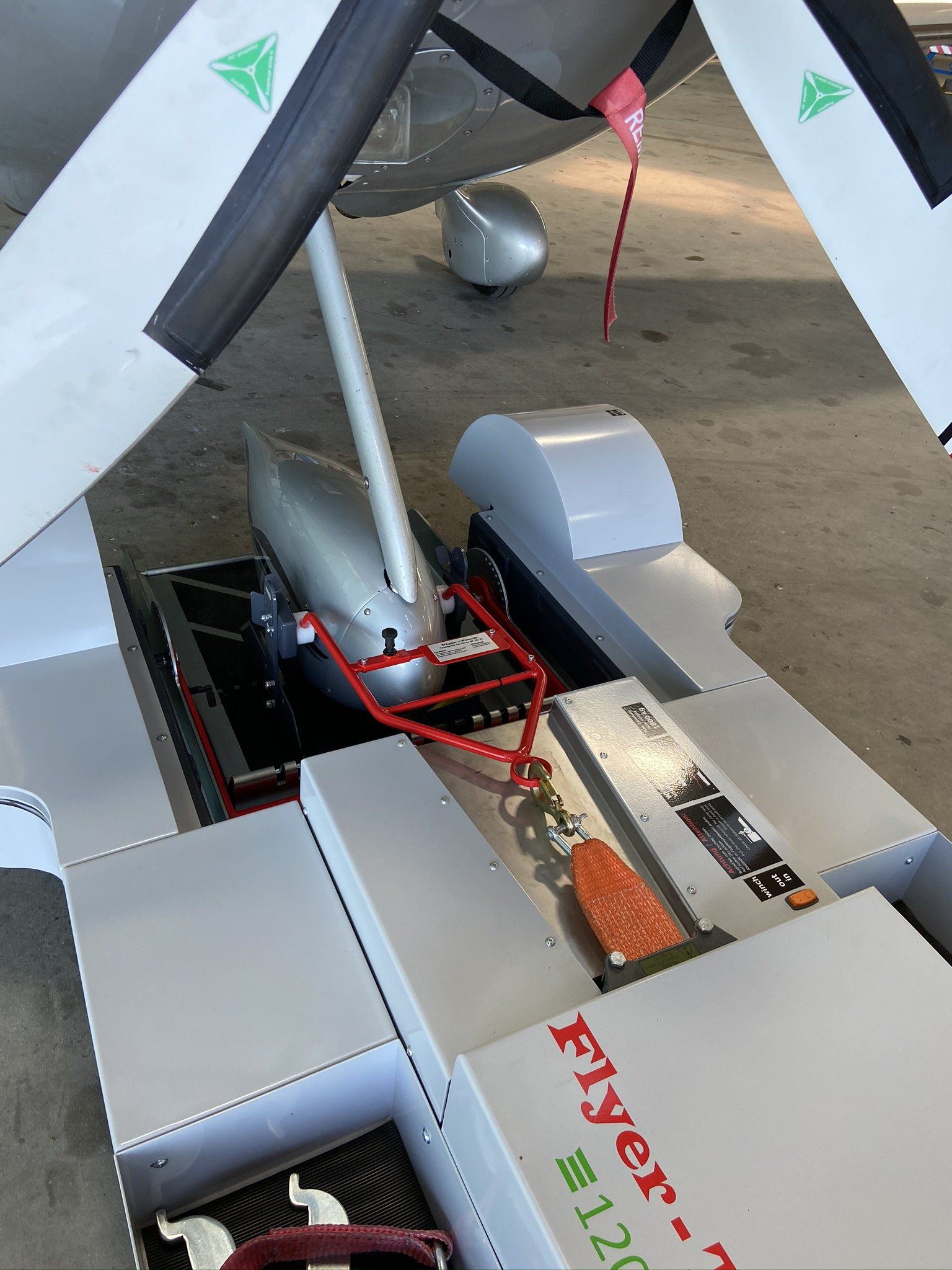 Powerful electric aircraft tug