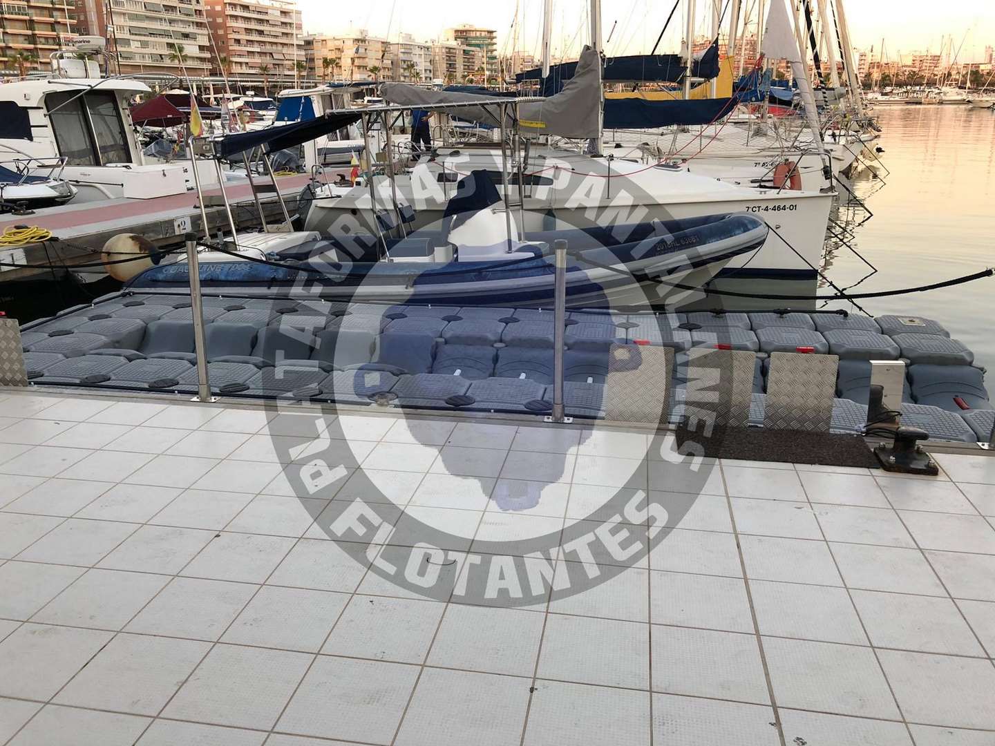 Plataforma Barco 8 m o mas Metros de Eslora - PyP
